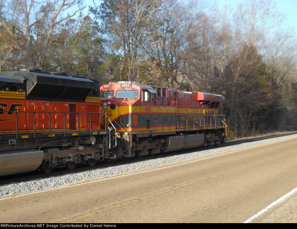 KCS "Southern Belle" ES44AC working as a DPU on NS 732